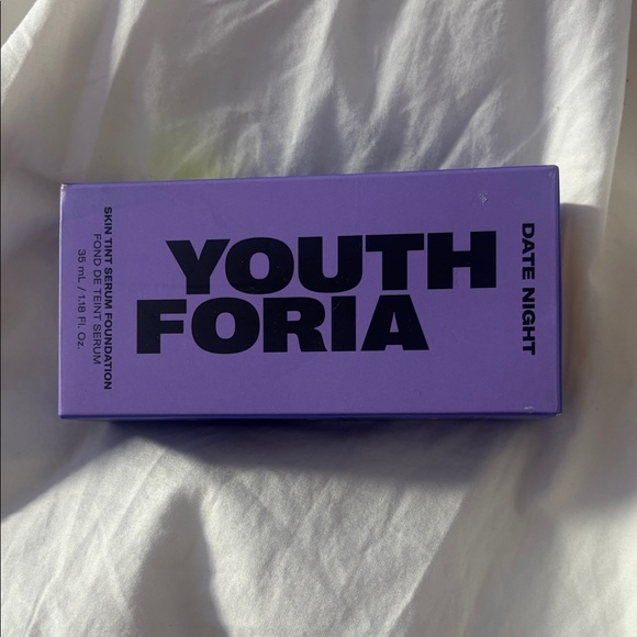 Youth Foria | Makeup | Youthforia Date Night Skin Tint Serum Foundation ...